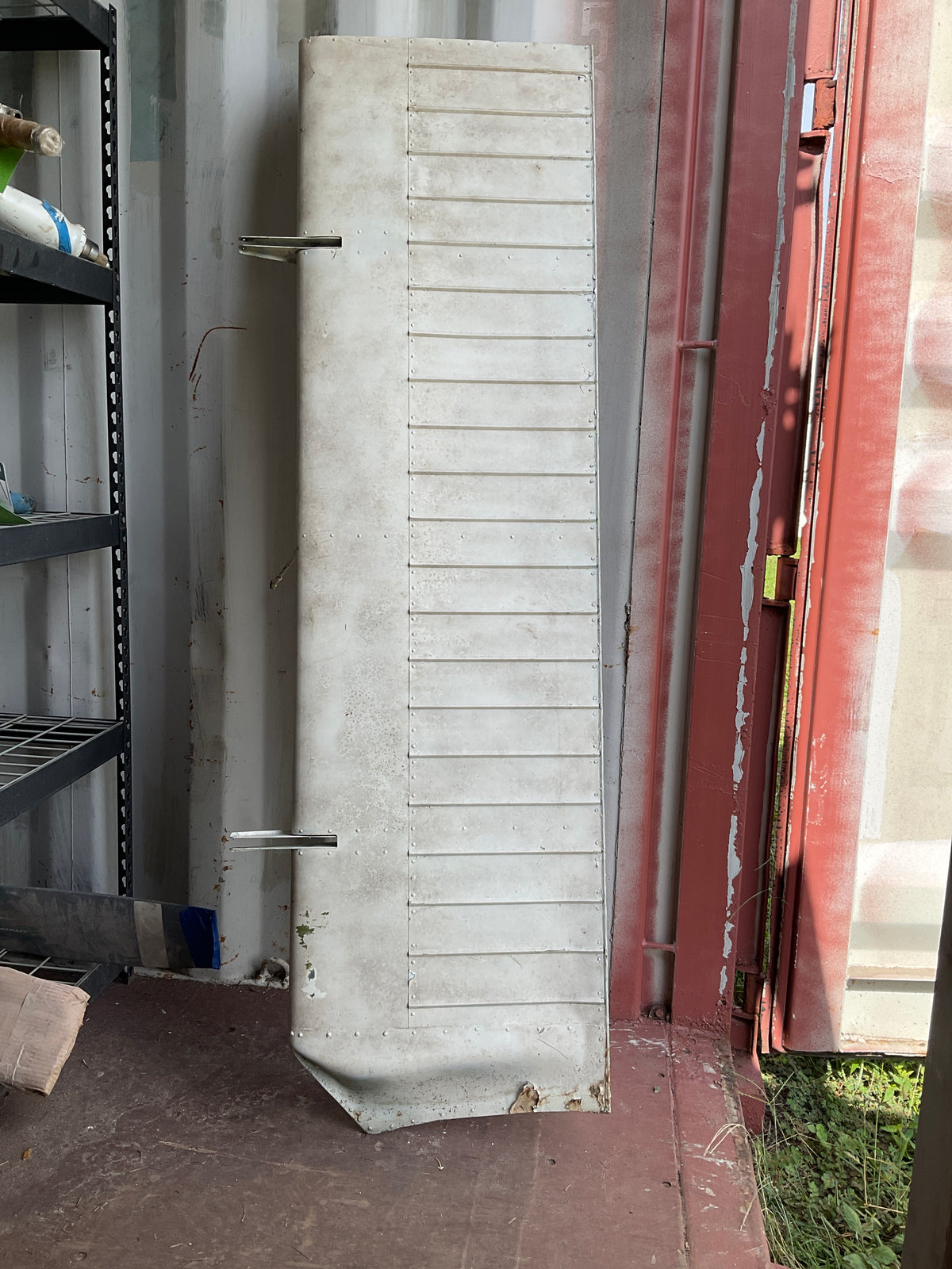 Left Flap (back container) — eSHOP.AERO